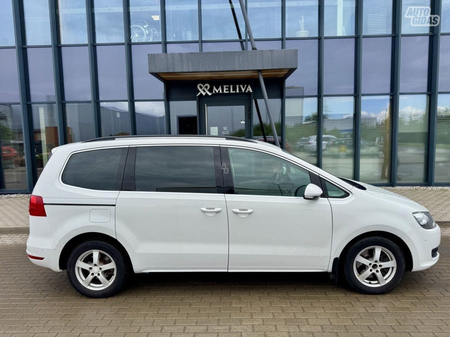 White Volkswagen Sharan 2011 in Kaunas, with an engine capacity of 2.00 L and mileage of 280 thousand km for 5300 €, photo 16 on AUTOMOTO.COM.LV
