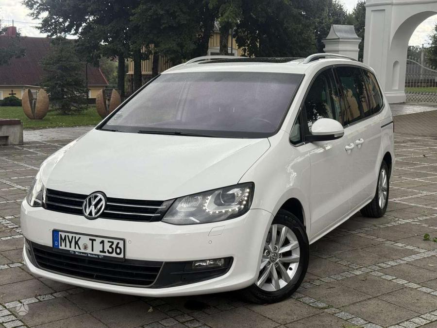 White Volkswagen Sharan 2011 in Kaunas, with an engine capacity of 2.00 L and mileage of 261 thousand km for 6700 €, photo 4 on AUTOMOTO.COM.LV