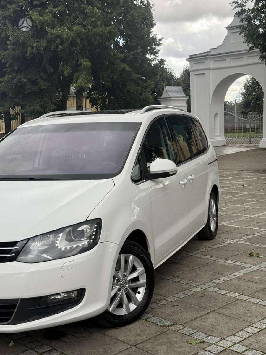 White Volkswagen Sharan 2011 in Kaunas, with an engine capacity of 2.00 L and mileage of 261 thousand km for 6700 €, photo 15 on AUTOMOTO.COM.LV