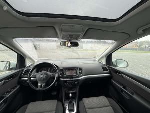 White Volkswagen Sharan 2011 in Kaunas, with an engine capacity of 2.00 L and mileage of 261 thousand km for 6700 €, photo 16 on AUTOMOTO.COM.LV