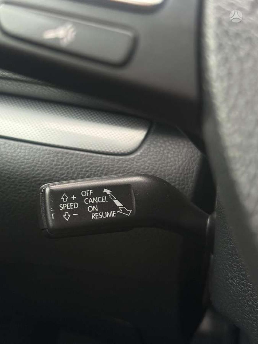 White Volkswagen Sharan 2011 in Kaunas, with an engine capacity of 2.00 L and mileage of 261 thousand km for 6700 €, photo 22 on AUTOMOTO.COM.LV