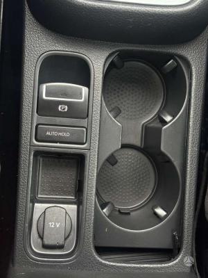 White Volkswagen Sharan 2011 in Kaunas, with an engine capacity of 2.00 L and mileage of 261 thousand km for 6700 €, photo 25 on AUTOMOTO.COM.LV