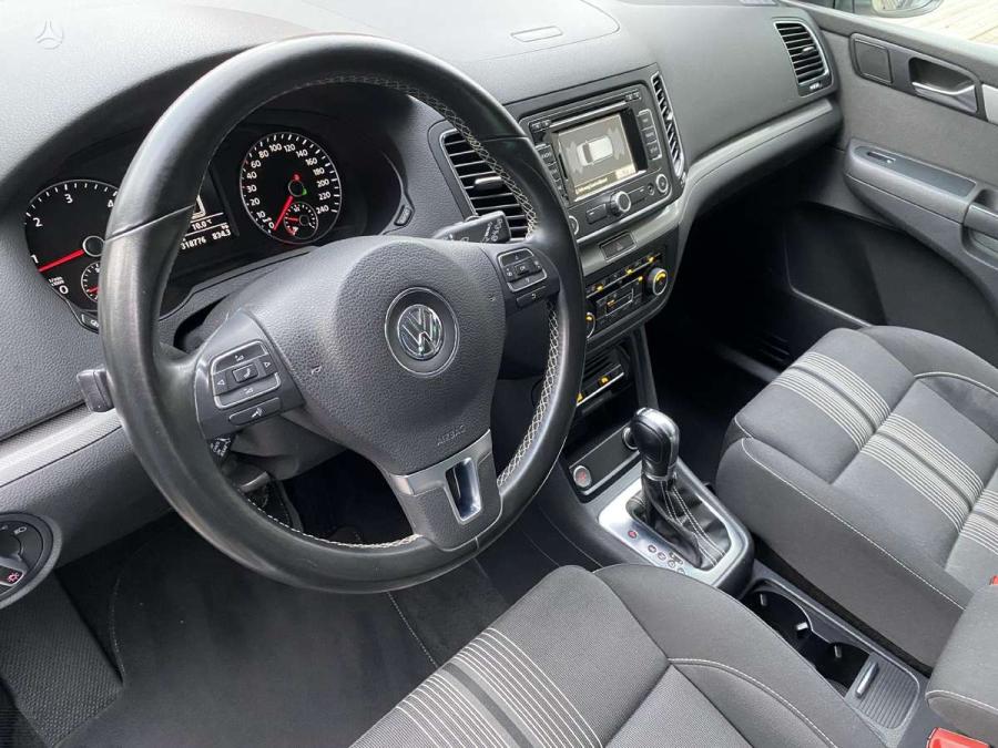 Balts Volkswagen Sharan 2012 Marijampole, ar dzinēja tilpumu 1.97 L un nobraukumu 318 tūkst. km par 7750 €, foto 27 vietnē AUTOMOTO.COM.LV