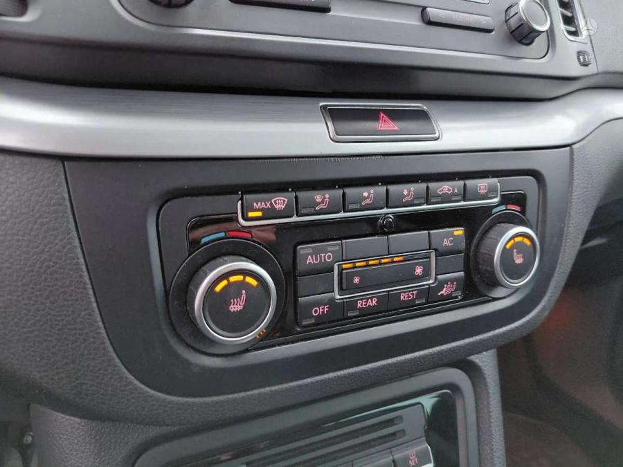 Balts Volkswagen Sharan 2012 Viļņa, ar dzinēja tilpumu 1.97 L un nobraukumu 348 tūkst. km par 7000 €, foto 13 vietnē AUTOMOTO.COM.LV