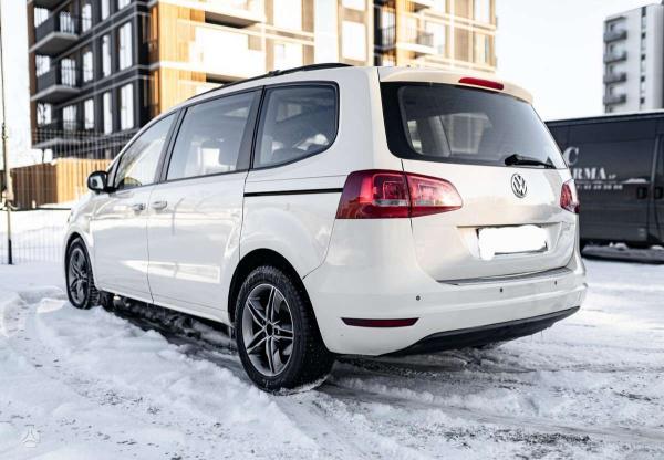 Balts Volkswagen Sharan 2012 Kretinga, ar dzinēja tilpumu 2.00 L un nobraukumu 340 tūkst. km par 4900 €, foto 4 vietnē AUTOMOTO.COM.LV