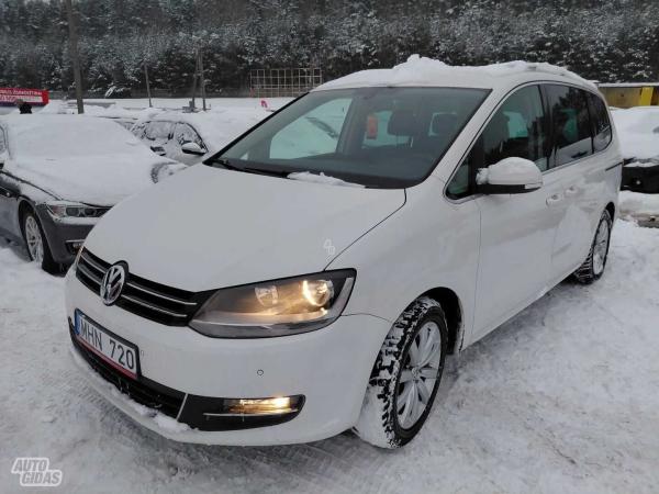 White Volkswagen Sharan 2012 in Vilnius, with an engine capacity of 2.00 L and mileage of 348 thousand km for 4700 €, photo 3 on AUTOMOTO.COM.LV