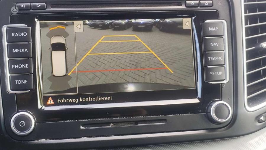 Balts Volkswagen Sharan 2012 Kauņa, ar dzinēja tilpumu 1.40 L un nobraukumu 196 tūkst. km par 8550 €, foto 18 vietnē AUTOMOTO.COM.LV