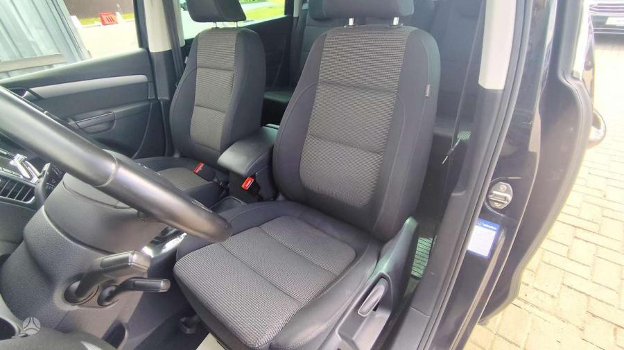 Balts Volkswagen Sharan 2012 Kauņa, ar dzinēja tilpumu 1.40 L un nobraukumu 196 tūkst. km par 8550 €, foto 21 vietnē AUTOMOTO.COM.LV