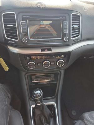 Balts Volkswagen Sharan 2012 Marijampole, ar dzinēja tilpumu 1.97 L un nobraukumu 332 tūkst. km par 6599 €, foto 14 vietnē AUTOMOTO.COM.LV