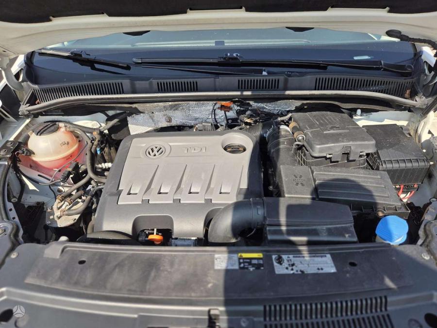 Balts Volkswagen Sharan 2012 Marijampole, ar dzinēja tilpumu 1.97 L un nobraukumu 332 tūkst. km par 6599 €, foto 20 vietnē AUTOMOTO.COM.LV