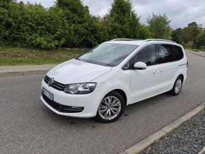 White Volkswagen Sharan 2012 in Trakai, with an engine capacity of 1.97 L and mileage of 368 thousand km for 5200 €, photo 4 on AUTOMOTO.COM.LV