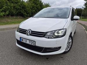White Volkswagen Sharan 2012 in Trakai, with an engine capacity of 1.97 L and mileage of 368 thousand km for 5200 €, photo 5 on AUTOMOTO.COM.LV