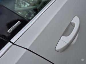 White Volkswagen Sharan 2012 in Trakai, with an engine capacity of 1.97 L and mileage of 368 thousand km for 5200 €, photo 11 on AUTOMOTO.COM.LV