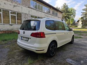 White Volkswagen Sharan 2012 in Alytus, with an engine capacity of 1.97 L and mileage of 401 thousand km for 6100 €, photo 10 on AUTOMOTO.COM.LV