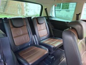 White Volkswagen Sharan 2012 in Alytus, with an engine capacity of 1.97 L and mileage of 401 thousand km for 6100 €, photo 15 on AUTOMOTO.COM.LV