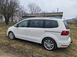 White Volkswagen Sharan 2013 in Kaisiadorys, with an engine capacity of 2.00 L and mileage of 290 thousand km for 7500 €, photo 4 on AUTOMOTO.COM.LV