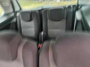 White Volkswagen Sharan 2013 in Kaisiadorys, with an engine capacity of 2.00 L and mileage of 290 thousand km for 7500 €, photo 8 on AUTOMOTO.COM.LV