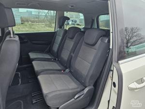 White Volkswagen Sharan 2013 in Kaisiadorys, with an engine capacity of 2.00 L and mileage of 290 thousand km for 7500 €, photo 9 on AUTOMOTO.COM.LV