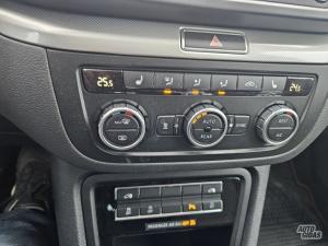 White Volkswagen Sharan 2013 in Kaisiadorys, with an engine capacity of 2.00 L and mileage of 290 thousand km for 7500 €, photo 11 on AUTOMOTO.COM.LV