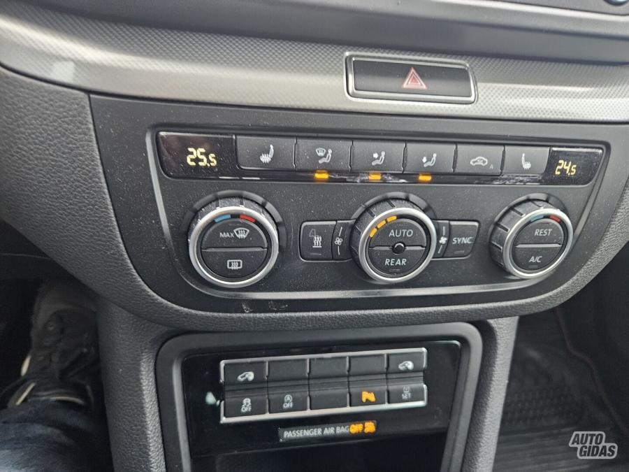 White Volkswagen Sharan 2013 in Kaisiadorys, with an engine capacity of 2.00 L and mileage of 290 thousand km for 7500 €, photo 11 on AUTOMOTO.COM.LV