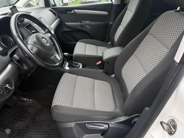 Balts Volkswagen Sharan 2013 Viļņa, ar dzinēja tilpumu 1.97 L un nobraukumu 303 tūkst. km par 7250 €, foto 11 vietnē AUTOMOTO.COM.LV