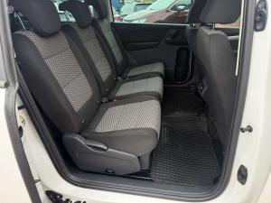 Balts Volkswagen Sharan 2013 Viļņa, ar dzinēja tilpumu 1.97 L un nobraukumu 303 tūkst. km par 7250 €, foto 20 vietnē AUTOMOTO.COM.LV