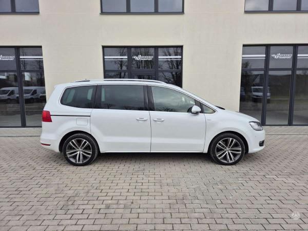 White Volkswagen Sharan 2014 in Marijampole, with an engine capacity of 1.97 L and mileage of 275 thousand km for 8500 €, photo 7 on AUTOMOTO.COM.LV