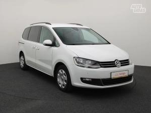 White Volkswagen Sharan 2015 in Vilnius, with an engine capacity of 2.00 L and mileage of 273 thousand km for 12499 €, photo 10 on AUTOMOTO.COM.LV