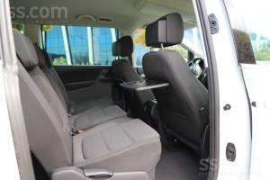 White Volkswagen Sharan 2016 in Tukums, with an engine capacity of 2.00 L and mileage of 257 thousand km for 10990 €, photo 11 on AUTOMOTO.COM.LV