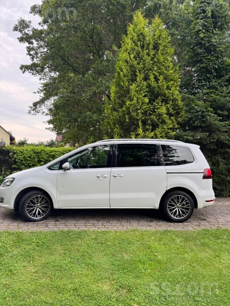 Balts Volkswagen Sharan 2017 Rīga, ar dzinēja tilpumu 2.00 L un nobraukumu 421 tūkst. km par 9450 €, foto 6 vietnē AUTOMOTO.COM.LV