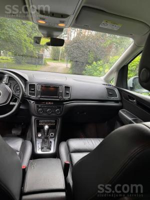 Balts Volkswagen Sharan 2017 Rīga, ar dzinēja tilpumu 2.00 L un nobraukumu 421 tūkst. km par 9450 €, foto 9 vietnē AUTOMOTO.COM.LV