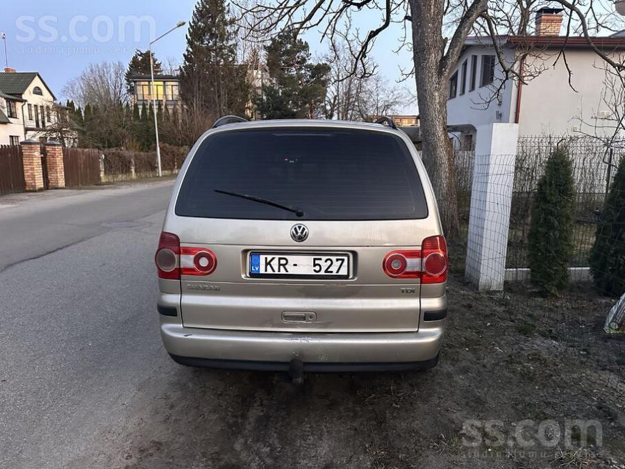 Dzeltens Volkswagen Sharan 2007 Jūrmala, ar dzinēja tilpumu 1.90 L un nobraukumu 270 tūkst. km par 300 €, foto 5 vietnē AUTOMOTO.COM.LV