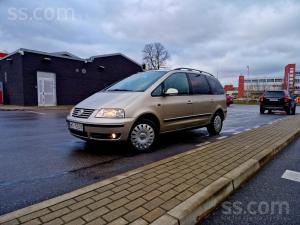 Dzeltens Volkswagen Sharan 2008 Rīga, ar dzinēja tilpumu 2.00 L un nobraukumu 271 tūkst. km par 3750 €, foto  vietnē AUTOMOTO.COM.LV