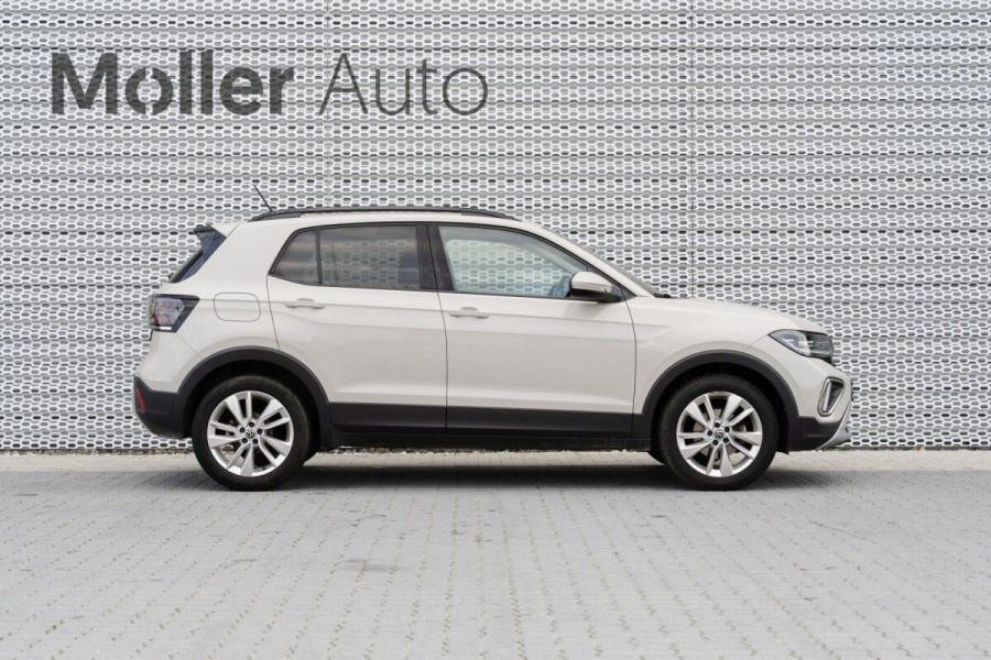 Smilšu krāsa Volkswagen T-Cross 2025 Mārupe, ar dzinēja tilpumu 1.00 L un nobraukumu 38 tūkst. km par 22900 €, foto 6 vietnē AUTOMOTO.COM.LV