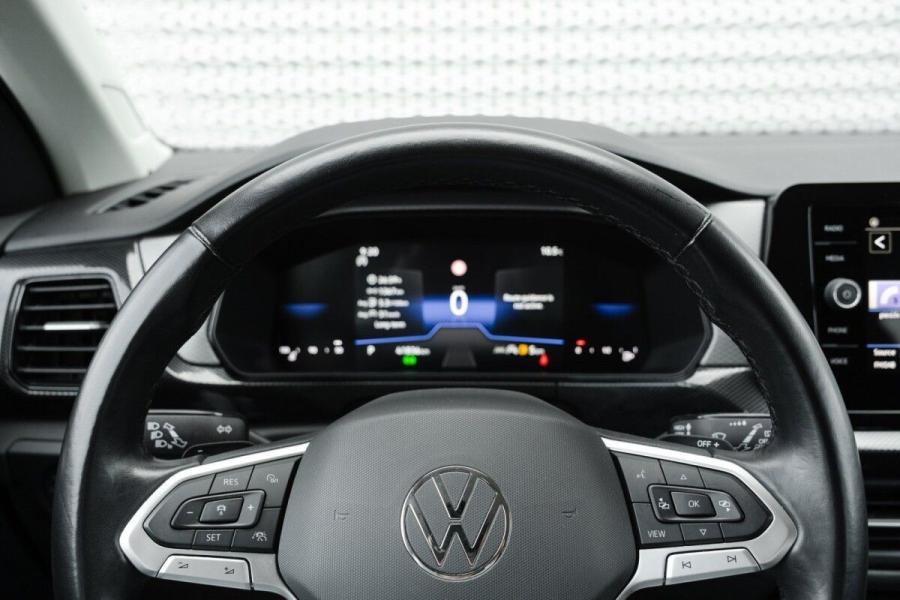 Smilšu krāsa Volkswagen T-Cross 2025 Mārupe, ar dzinēja tilpumu 1.00 L un nobraukumu 38 tūkst. km par 22900 €, foto 13 vietnē AUTOMOTO.COM.LV