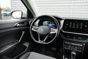 Smilšu krāsa Volkswagen T-Cross 2025 Mārupe, ar dzinēja tilpumu 1.00 L un nobraukumu 38 tūkst. km par 22900 €, foto 23 vietnē AUTOMOTO.COM.LV