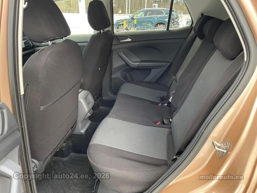 Smilšu krāsa Volkswagen T-Cross 2020 Jehvi, ar dzinēja tilpumu 1.00 L un nobraukumu 53 tūkst. km par 17900 €, foto 12 vietnē AUTOMOTO.COM.LV