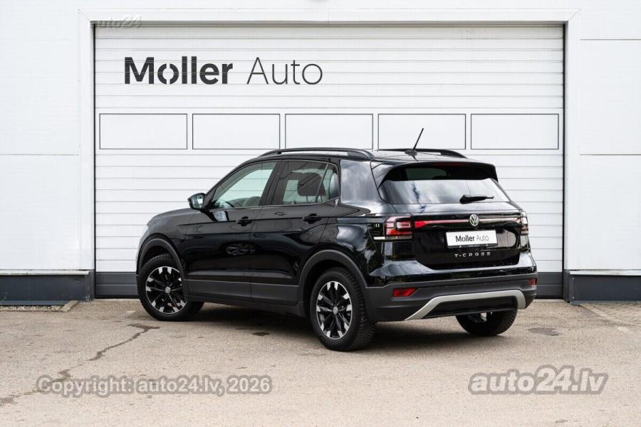Black Volkswagen T-Cross 2019 in Riga, with an engine capacity of 1.00 L and mileage of 86 thousand km for 13250 €, photo 6 on AUTOMOTO.COM.LV