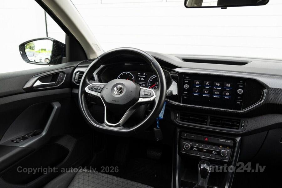 Black Volkswagen T-Cross 2019 in Riga, with an engine capacity of 1.00 L and mileage of 86 thousand km for 13250 €, photo 10 on AUTOMOTO.COM.LV