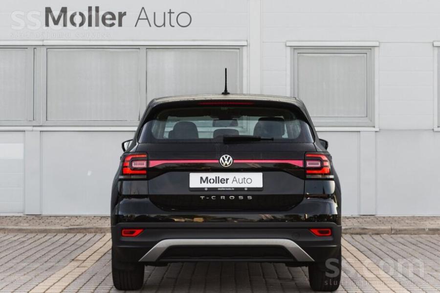 Black Volkswagen T-Cross 2019 in Ventspils, with an engine capacity of 1.00 L and mileage of 46 thousand km for 13450 €, photo 5 on AUTOMOTO.COM.LV