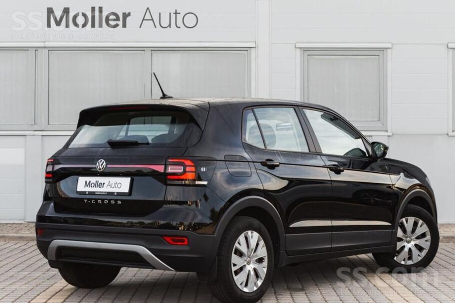 Black Volkswagen T-Cross 2019 in Ventspils, with an engine capacity of 1.00 L and mileage of 46 thousand km for 13450 €, photo 6 on AUTOMOTO.COM.LV