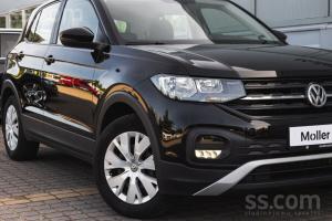 Black Volkswagen T-Cross 2019 in Ventspils, with an engine capacity of 1.00 L and mileage of 46 thousand km for 13450 €, photo 11 on AUTOMOTO.COM.LV