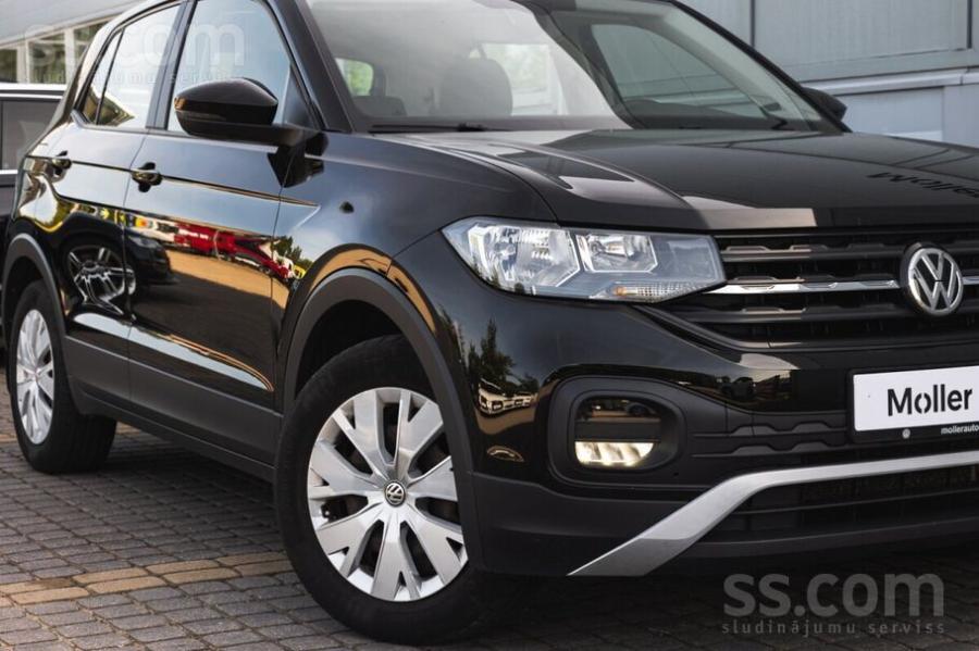 Black Volkswagen T-Cross 2019 in Ventspils, with an engine capacity of 1.00 L and mileage of 46 thousand km for 13450 €, photo 11 on AUTOMOTO.COM.LV