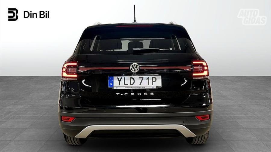 Black Volkswagen T-Cross 2020 in Kaunas, with an engine capacity of 0.00 L and mileage of 49 thousand km for 21452 €, photo 5 on AUTOMOTO.COM.LV