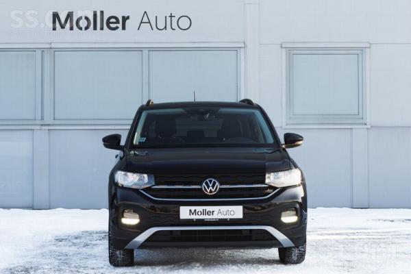 Black Volkswagen T-Cross 2020 in Ventspils, with an engine capacity of 1.00 L and mileage of 66 thousand km for 16100 €, photo 8 on AUTOMOTO.COM.LV