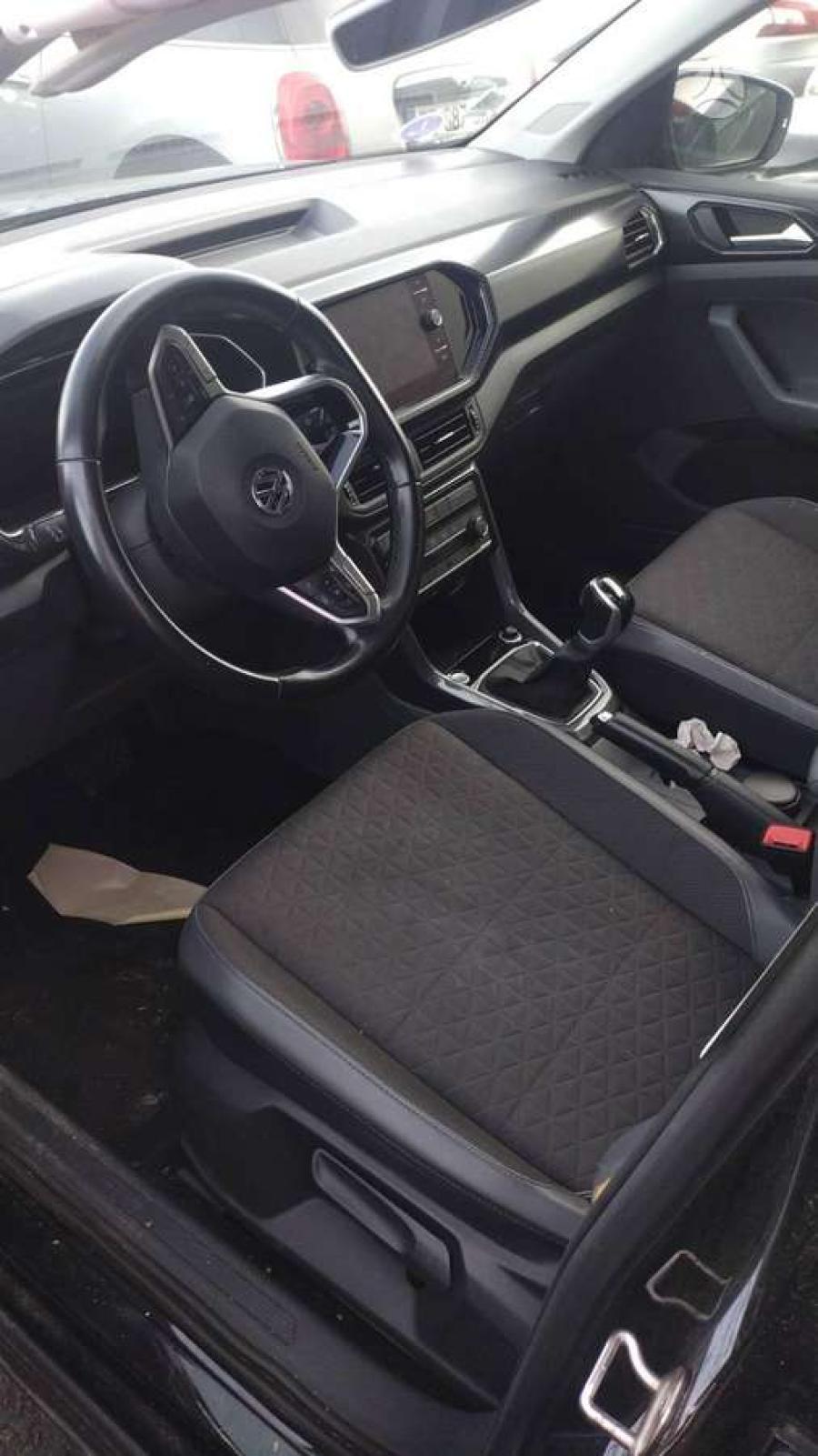 Black Volkswagen T-Cross 2020 in Panevezys, with an engine capacity of 1.00 L and mileage of 102 thousand km for 6250 €, photo 2 on AUTOMOTO.COM.LV