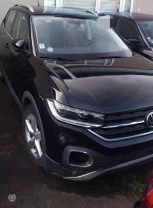 Black Volkswagen T-Cross 2020 in Panevezys, with an engine capacity of 1.00 L and mileage of 102 thousand km for 6250 €, photo 5 on AUTOMOTO.COM.LV