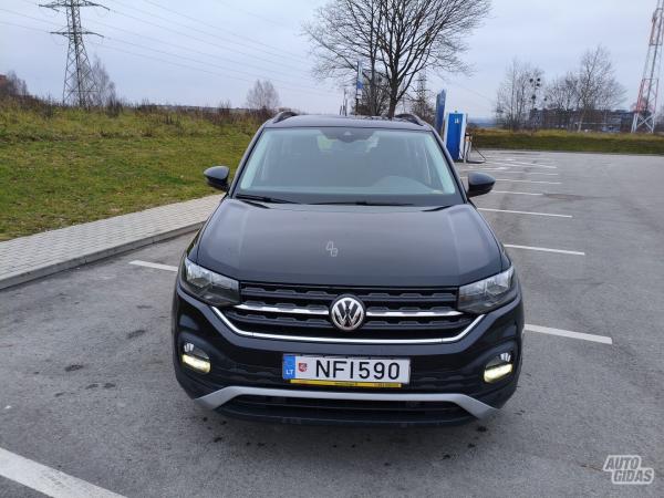 Black Volkswagen T-Cross 2020 in Alytus, with an engine capacity of 1.00 L and mileage of 200 thousand km for 8200 €, photo 5 on AUTOMOTO.COM.LV