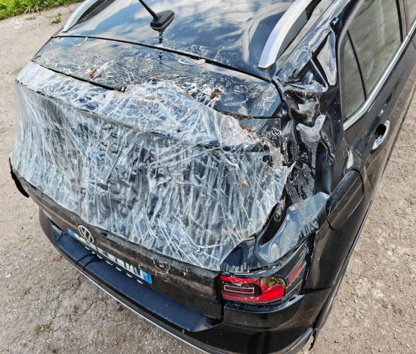 Melns Volkswagen T-Cross 2020 Panevēža, ar dzinēja tilpumu 1.00 L un nobraukumu 103 tūkst. km par 6500 €, foto 5 vietnē AUTOMOTO.COM.LV