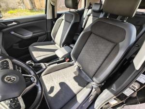 Melns Volkswagen T-Cross 2020 Panevēža, ar dzinēja tilpumu 1.00 L un nobraukumu 103 tūkst. km par 6500 €, foto 16 vietnē AUTOMOTO.COM.LV